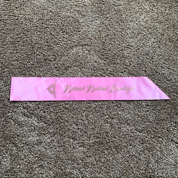 Disney | Accessories | New Walt Disney World Bibbidi Bobbidi Boutique ...